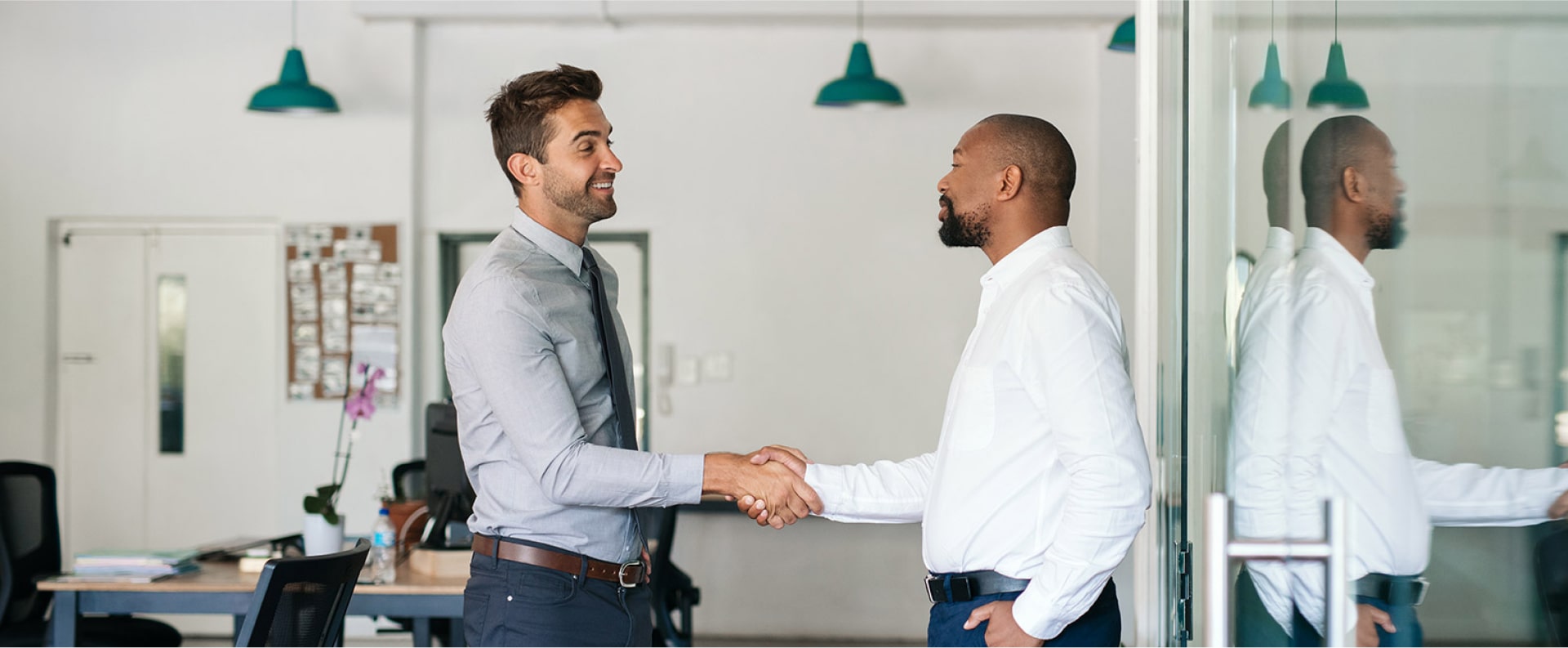 Hiring Process Middle East | Remote Payroll Solution Globally